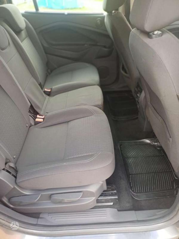 Pelēks Ford Grand C-MAX 2018 Kauņa, ar dzinēja tilpumu 1.50 L un nobraukumu 193 tūkst. km par 5300 €, foto 8 vietnē AUTOMOTO.COM.LV