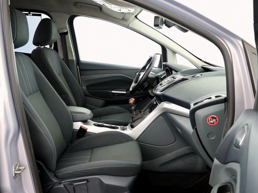 Pelēks Ford Grand C-MAX 2011 Tallina, ar dzinēja tilpumu 1.60 L un nobraukumu 329 tūkst. km par 1899 €, foto 7 vietnē AUTOMOTO.COM.LV
