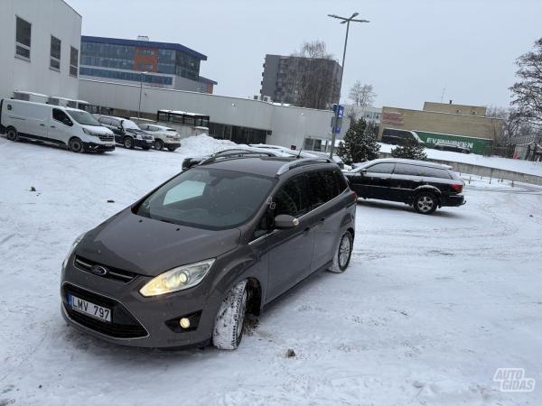 Pelēks Ford Grand C-MAX 2012 Viļņa, ar dzinēja tilpumu 2.00 L un nobraukumu 145 tūkst. km par 4299 €, foto 4 vietnē AUTOMOTO.COM.LV