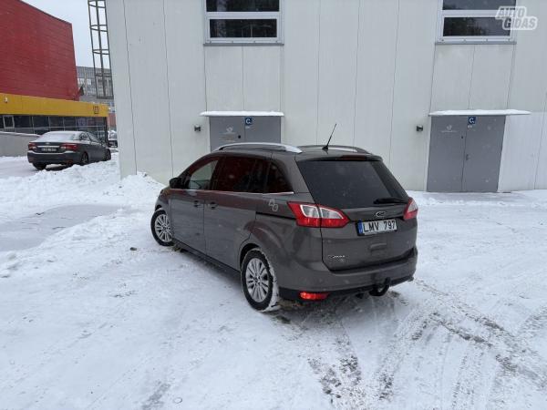 Pelēks Ford Grand C-MAX 2012 Viļņa, ar dzinēja tilpumu 2.00 L un nobraukumu 145 tūkst. km par 4299 €, foto 6 vietnē AUTOMOTO.COM.LV