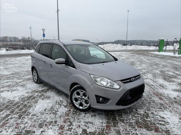 Grey Ford Grand C-MAX 2012 in Vilnius, with an engine capacity of 2.00 L and mileage of 320 thousand km for 3000 €, photo 1 on AUTOMOTO.COM.LV
