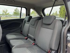 Grey Ford Grand C-MAX 2012 in Kretinga, with an engine capacity of 1.56 L and mileage of 325 thousand km for 2995 €, photo 27 on AUTOMOTO.COM.LV