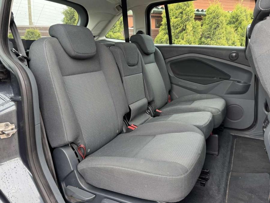 Grey Ford Grand C-MAX 2012 in Kretinga, with an engine capacity of 1.56 L and mileage of 325 thousand km for 2995 €, photo 30 on AUTOMOTO.COM.LV