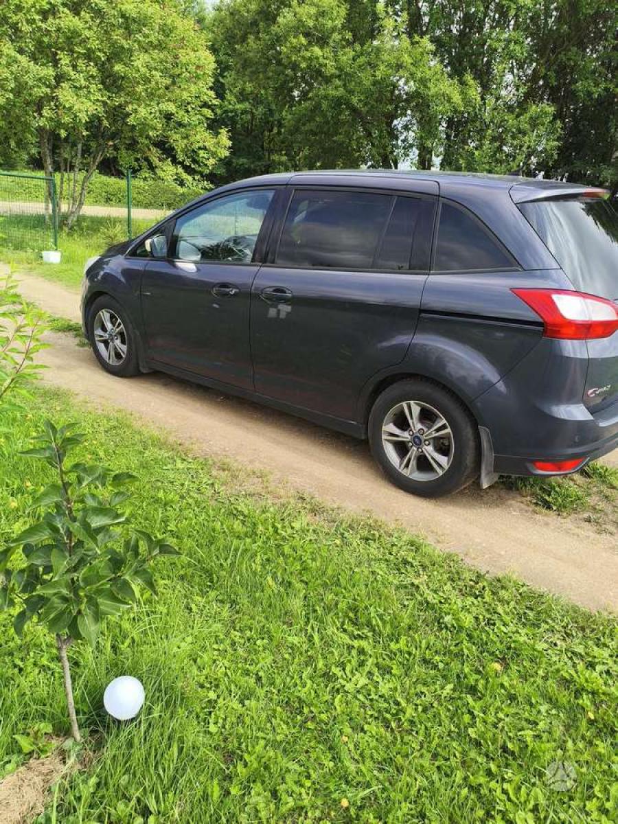 Pelēks Ford Grand C-MAX 2014 Kaišiadorys, ar dzinēja tilpumu 1.00 L un nobraukumu 167 tūkst. km par 4200 €, foto 5 vietnē AUTOMOTO.COM.LV