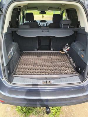 Pelēks Ford Grand C-MAX 2014 Kaišiadorys, ar dzinēja tilpumu 1.00 L un nobraukumu 167 tūkst. km par 4200 €, foto 6 vietnē AUTOMOTO.COM.LV