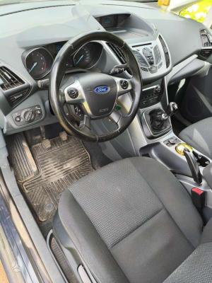 Pelēks Ford Grand C-MAX 2014 Kaišiadorys, ar dzinēja tilpumu 1.00 L un nobraukumu 167 tūkst. km par 4200 €, foto 10 vietnē AUTOMOTO.COM.LV