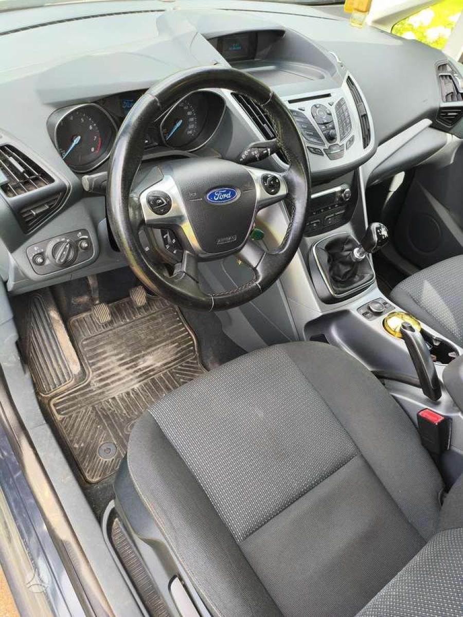 Pelēks Ford Grand C-MAX 2014 Kaišiadorys, ar dzinēja tilpumu 1.00 L un nobraukumu 167 tūkst. km par 4200 €, foto 10 vietnē AUTOMOTO.COM.LV