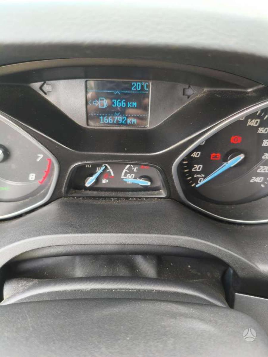 Pelēks Ford Grand C-MAX 2014 Kaišiadorys, ar dzinēja tilpumu 1.00 L un nobraukumu 167 tūkst. km par 4200 €, foto 12 vietnē AUTOMOTO.COM.LV