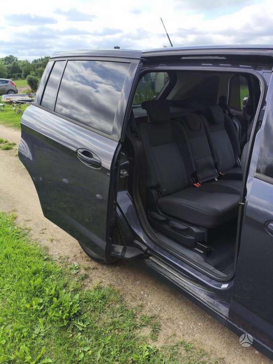Pelēks Ford Grand C-MAX 2014 Kaišiadorys, ar dzinēja tilpumu 1.00 L un nobraukumu 167 tūkst. km par 4200 €, foto 16 vietnē AUTOMOTO.COM.LV