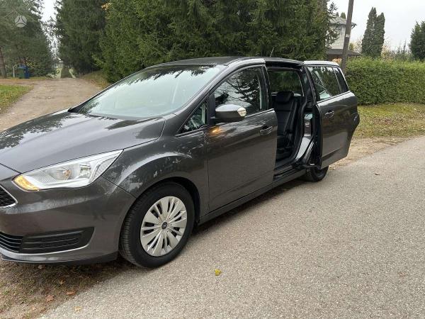Ford Grand C-MAX 2019 in Alytus, with an engine capacity of 1.50 L and mileage of 267 thousand km for 6750 €, photo 1 on AUTOMOTO.COM.LV