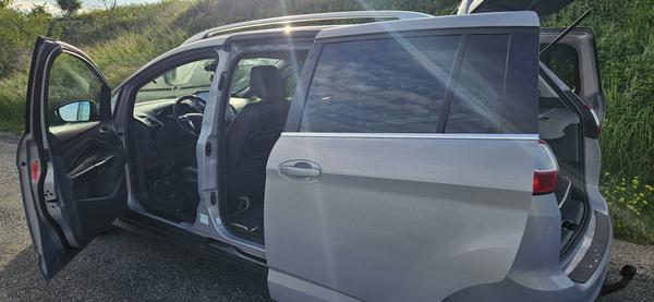 Ford Grand C-MAX 2011 in Tallinn, with an engine capacity of 1.60 L and mileage of 299 thousand km for 4700 €, photo 8 on AUTOMOTO.COM.LV