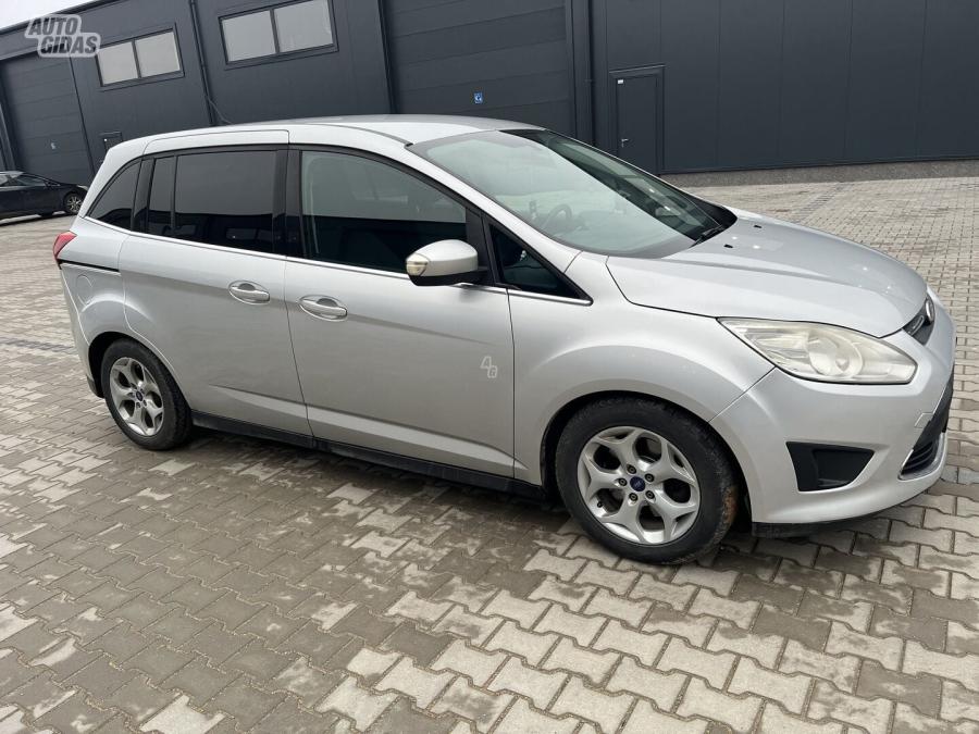 Ford Grand C-MAX 2011 in Kaunas, with an engine capacity of 1.60 L and mileage of 315 thousand km for 3100 €, photo 3 on AUTOMOTO.COM.LV