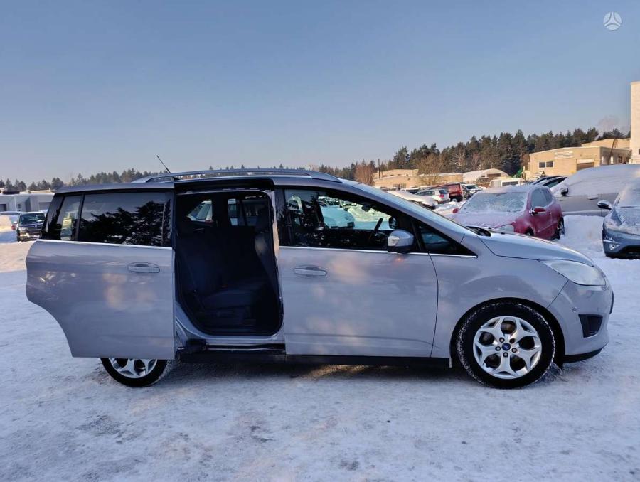 Ford Grand C-MAX 2011 Utena, ar dzinēja tilpumu 1.60 L un nobraukumu 234 tūkst. km par 3550 €, foto 5 vietnē AUTOMOTO.COM.LV