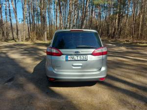 Ford Grand C-MAX 2011 in Ukmerge, with an engine capacity of 1.60 L and mileage of 212 thousand km for 3150 €, photo 7 on AUTOMOTO.COM.LV