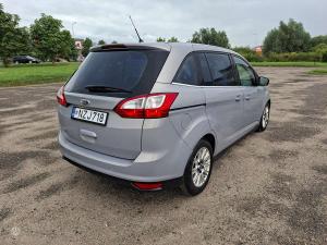 Ford Grand C-MAX 2011 in Ukmerge, with an engine capacity of 1.60 L and mileage of 340 thousand km for 2850 €, photo 6 on AUTOMOTO.COM.LV