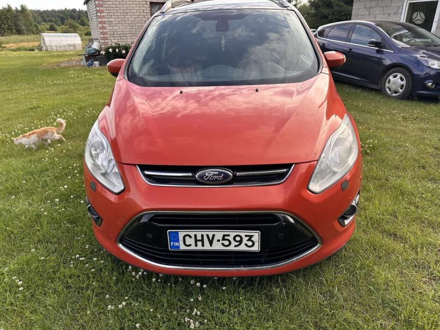 Sarkans Ford Grand C-MAX 2011 Raseiniai, ar dzinēja tilpumu 1.56 L un nobraukumu 259 tūkst. km par 2500 €, foto 4 vietnē AUTOMOTO.COM.LV