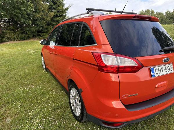 Red Ford Grand C-MAX 2011 in Raseiniai, with an engine capacity of 1.56 L and mileage of 259 thousand km for 2500 €, photo 8 on AUTOMOTO.COM.LV
