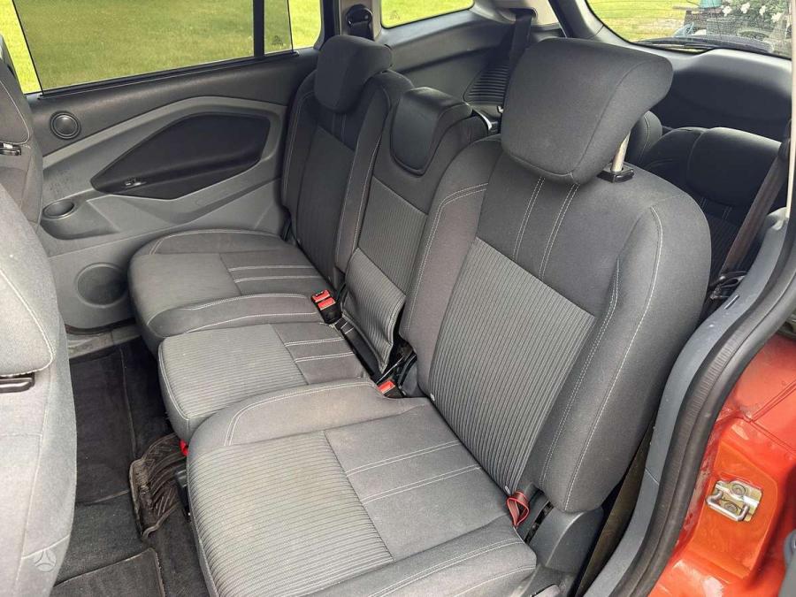 Sarkans Ford Grand C-MAX 2011 Raseiniai, ar dzinēja tilpumu 1.56 L un nobraukumu 259 tūkst. km par 2500 €, foto 11 vietnē AUTOMOTO.COM.LV
