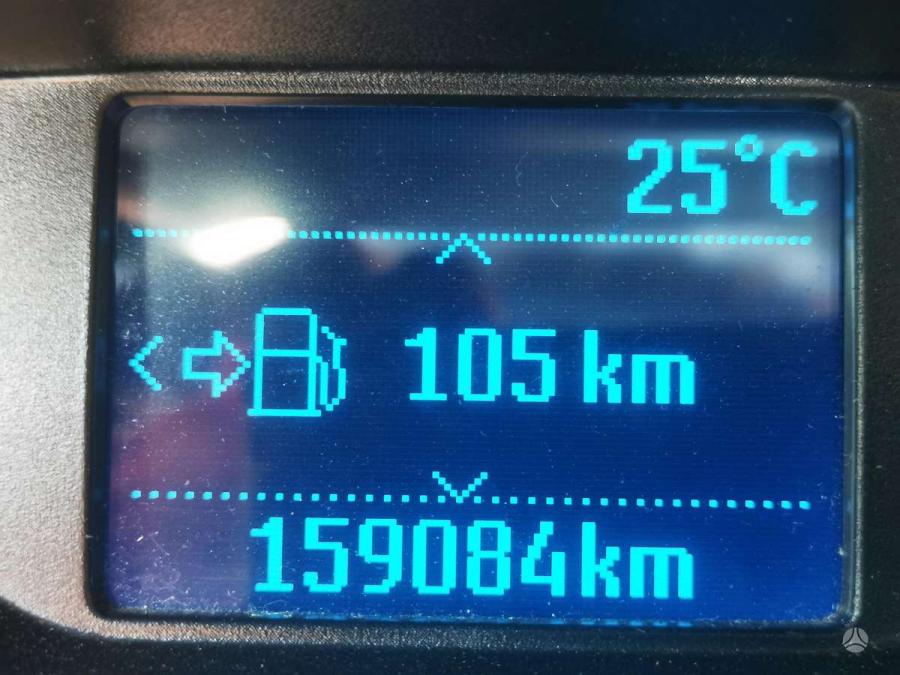 Sarkans Ford Grand C-MAX 2012 Viļņa, ar dzinēja tilpumu 1.60 L un nobraukumu 159 tūkst. km par 4850 €, foto 3 vietnē AUTOMOTO.COM.LV