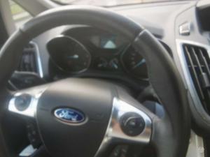 Sarkans Ford Grand C-MAX 2012 Viļņa, ar dzinēja tilpumu 1.60 L un nobraukumu 159 tūkst. km par 4850 €, foto 19 vietnē AUTOMOTO.COM.LV