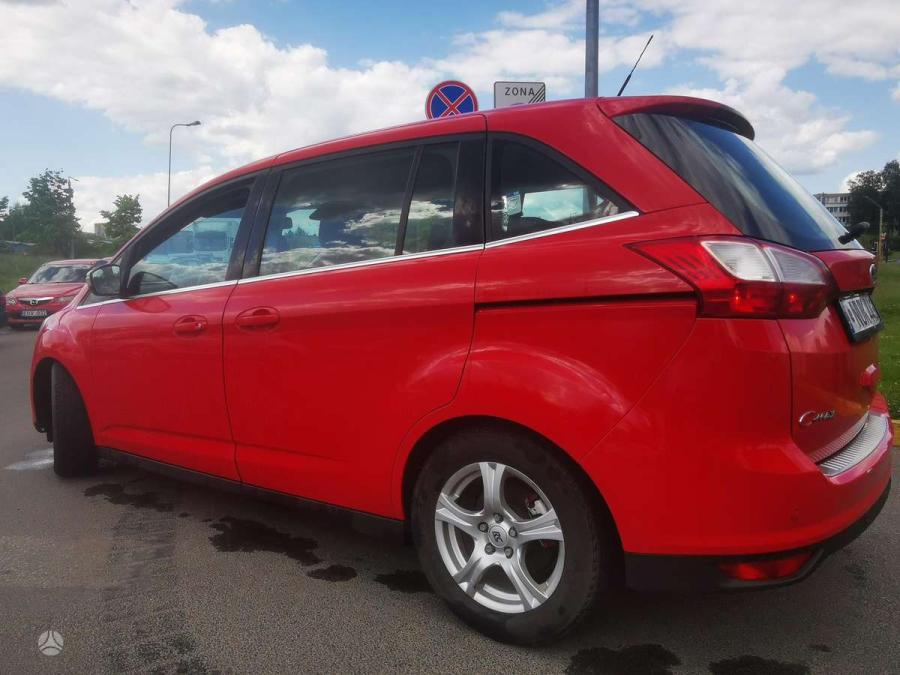 Red Ford Grand C-MAX 2012 in Vilnius, with an engine capacity of 1.60 L and mileage of 159 thousand km for 4850 €, photo 22 on AUTOMOTO.COM.LV