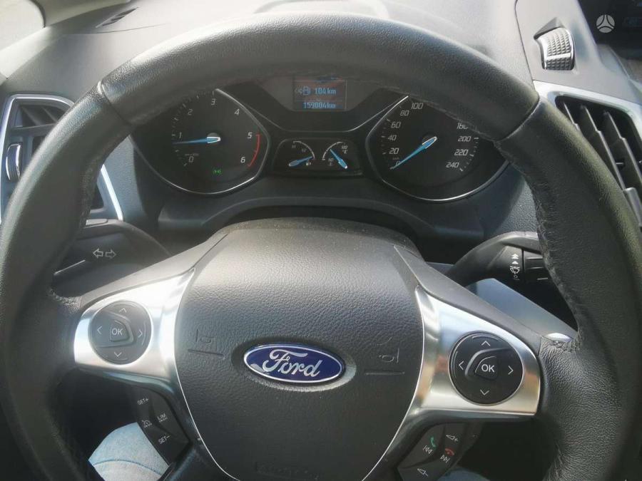 Red Ford Grand C-MAX 2012 in Vilnius, with an engine capacity of 1.60 L and mileage of 159 thousand km for 4850 €, photo 19 on AUTOMOTO.COM.LV