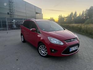 Red Ford Grand C-MAX 2013 in Vilnius, with an engine capacity of 2.00 L and mileage of 205 thousand km for 4999 €, photo 1 on AUTOMOTO.COM.LV