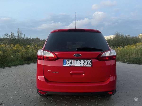 Red Ford Grand C-MAX 2013 in Vilnius, with an engine capacity of 2.00 L and mileage of 205 thousand km for 4999 €, photo 7 on AUTOMOTO.COM.LV