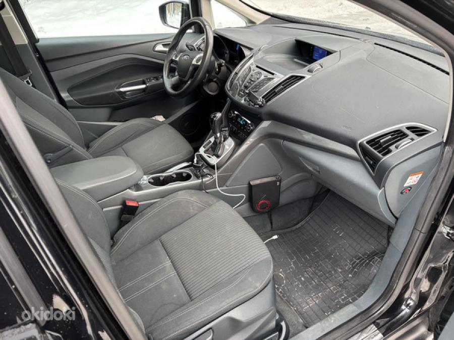 Ford Grand C-MAX 2012 in Tallinn, with an engine capacity of 2.00 L and mileage of 212 thousand km for 5490 €, photo 8 on AUTOMOTO.COM.LV