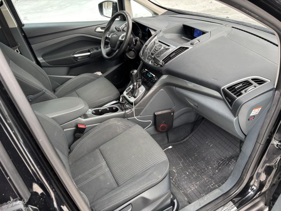 Ford Grand C-MAX 2012 in Tallinn, with an engine capacity of 2.00 L and mileage of 212 thousand km for 5490 €, photo 23 on AUTOMOTO.COM.LV