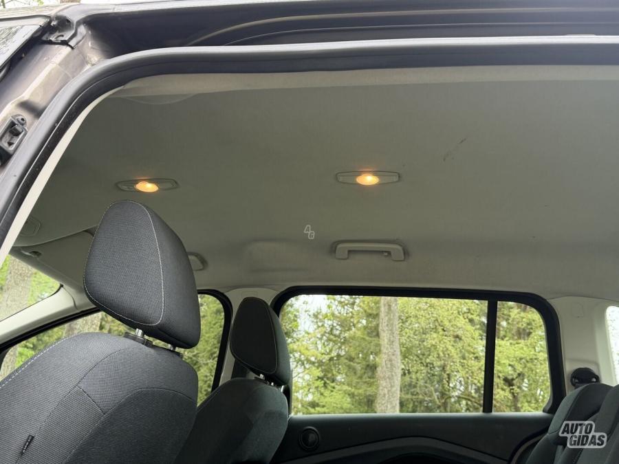 Ford Grand C-MAX 2013 in Kaunas, with an engine capacity of 1.60 L and mileage of 240 thousand km for 2999 €, photo 29 on AUTOMOTO.COM.LV