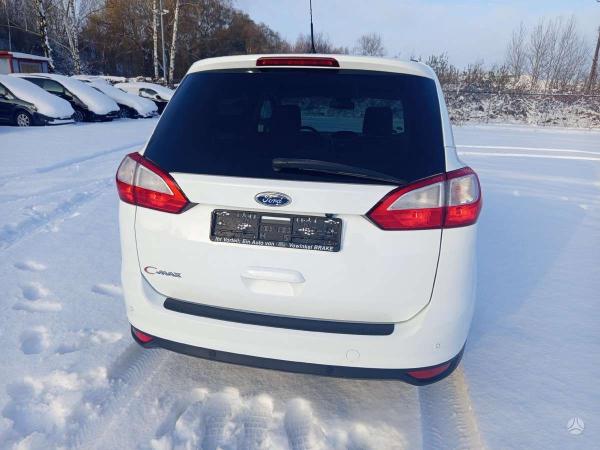 White Ford Grand C-MAX 2014 in Marijampole, with an engine capacity of 2.00 L and mileage of 193 thousand km for 5800 €, photo 7 on AUTOMOTO.COM.LV