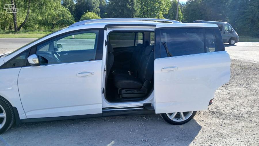 White Ford Grand C-MAX 2011 in Radviliskis, with an engine capacity of 2.00 L and mileage of 256 thousand km for 3950 €, photo 11 on AUTOMOTO.COM.LV