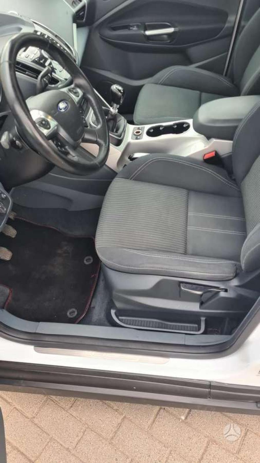 Balts Ford Grand C-MAX 2011 Šauļi, ar dzinēja tilpumu 1.56 L un nobraukumu 295 tūkst. km par 3750 €, foto 9 vietnē AUTOMOTO.COM.LV