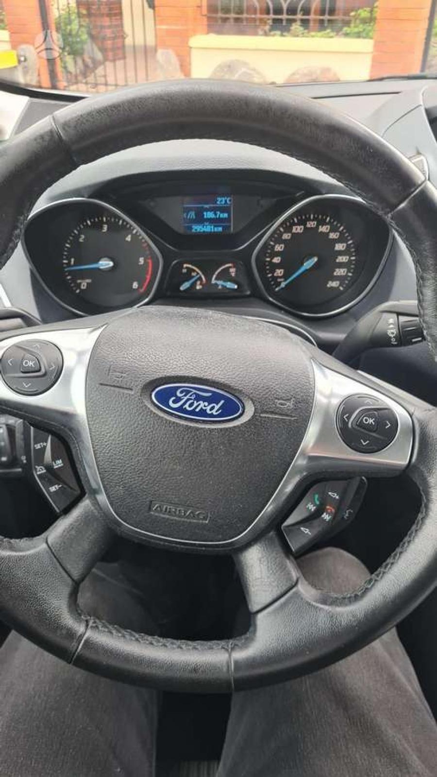 Balts Ford Grand C-MAX 2011 Šauļi, ar dzinēja tilpumu 1.56 L un nobraukumu 295 tūkst. km par 3750 €, foto 15 vietnē AUTOMOTO.COM.LV