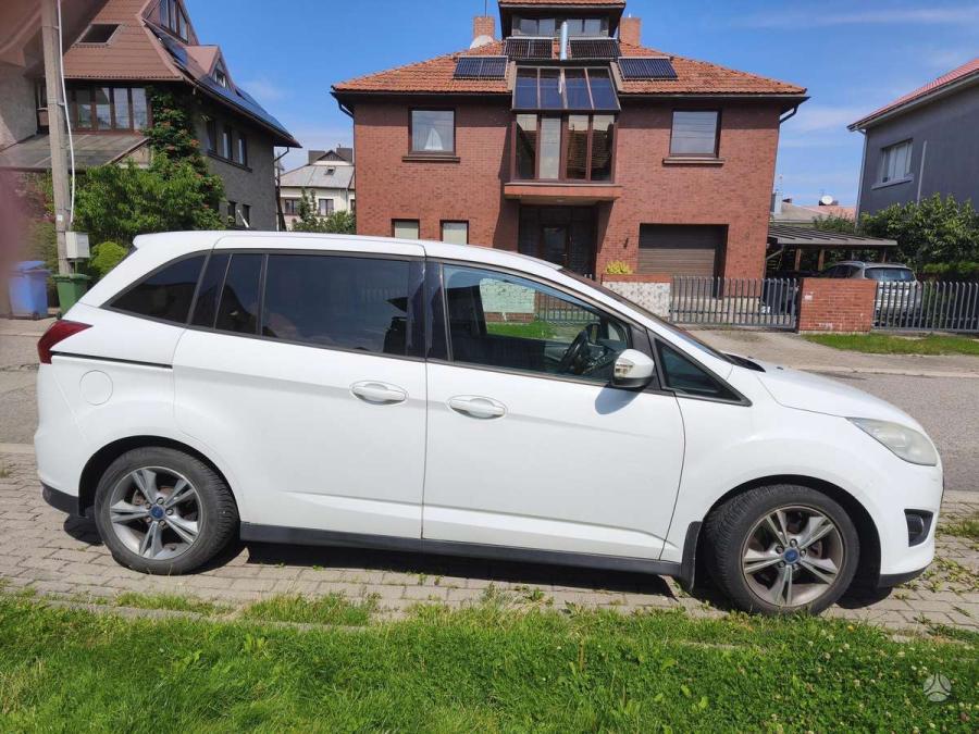 Balts Ford Grand C-MAX 2014 Klaipėda, ar dzinēja tilpumu 2.00 L un nobraukumu 409 tūkst. km par 3200 €, foto 5 vietnē AUTOMOTO.COM.LV