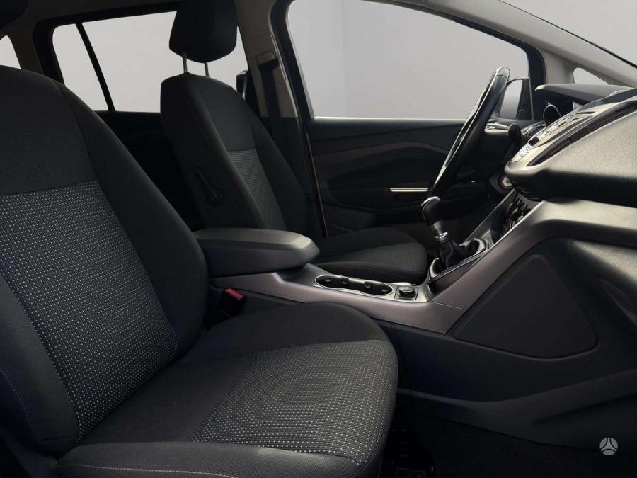 Balts Ford Grand C-MAX 2014 Klaipėda, ar dzinēja tilpumu 1.00 L un nobraukumu 116 tūkst. km par 5499 €, foto 9 vietnē AUTOMOTO.COM.LV