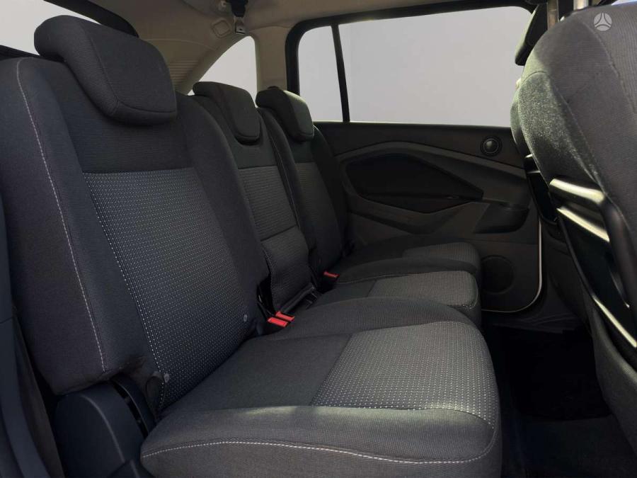 Balts Ford Grand C-MAX 2014 Klaipėda, ar dzinēja tilpumu 1.00 L un nobraukumu 116 tūkst. km par 5499 €, foto 10 vietnē AUTOMOTO.COM.LV