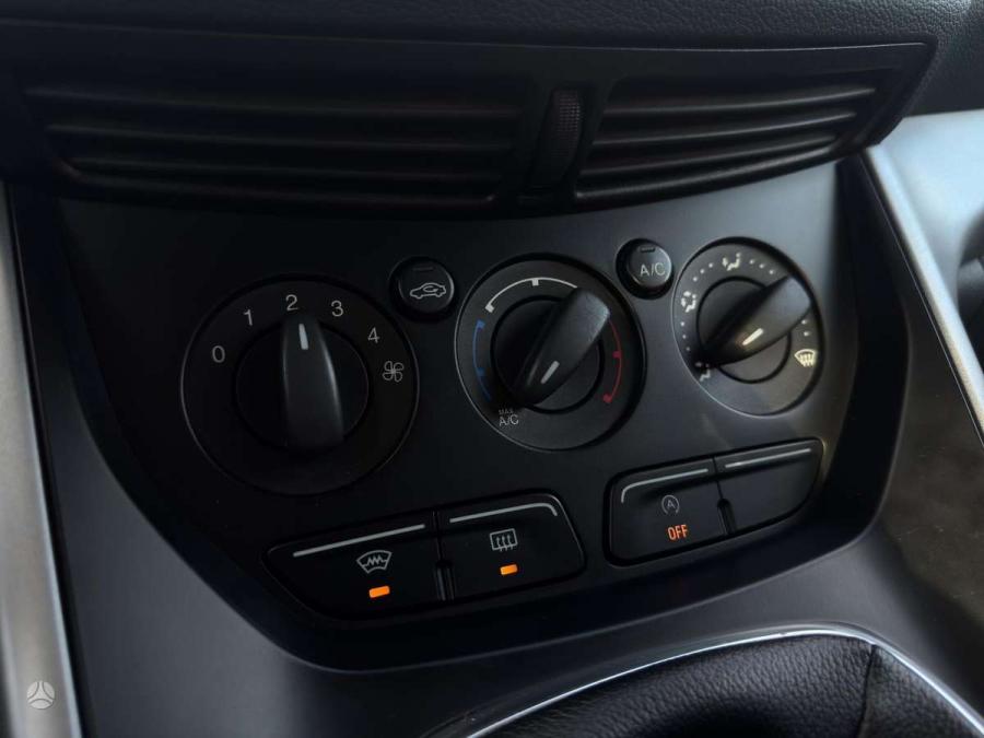 Balts Ford Grand C-MAX 2014 Klaipėda, ar dzinēja tilpumu 1.00 L un nobraukumu 116 tūkst. km par 5499 €, foto 17 vietnē AUTOMOTO.COM.LV