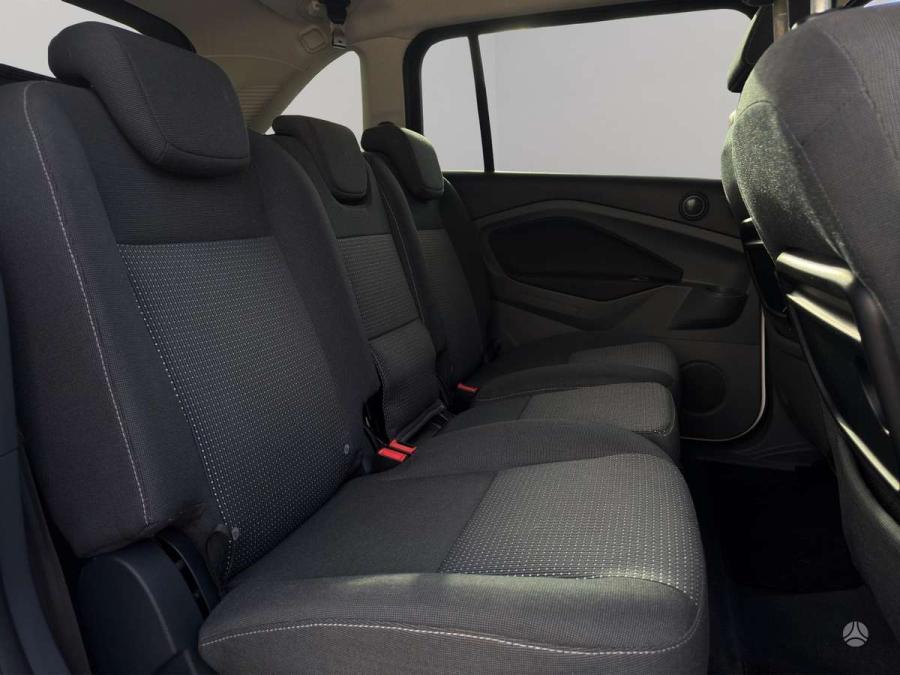 Balts Ford Grand C-MAX 2014 Klaipėda, ar dzinēja tilpumu 1.00 L un nobraukumu 116 tūkst. km par 5499 €, foto 10 vietnē AUTOMOTO.COM.LV