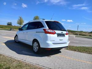 White Ford Grand C-MAX 2015 in Marijampole, with an engine capacity of 1.00 L and mileage of 129 thousand km for 5450 €, photo 7 on AUTOMOTO.COM.LV