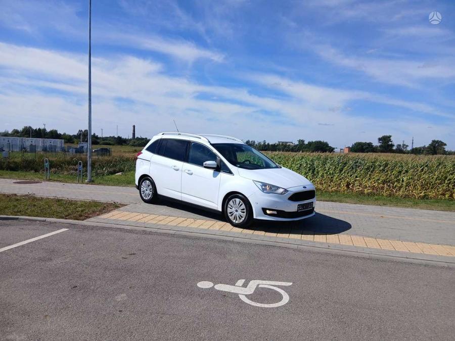 White Ford Grand C-MAX 2015 in Marijampole, with an engine capacity of 1.00 L and mileage of 129 thousand km for 5450 €, photo 8 on AUTOMOTO.COM.LV