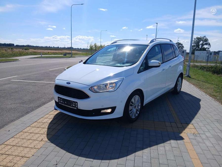 White Ford Grand C-MAX 2015 in Marijampole, with an engine capacity of 1.00 L and mileage of 129 thousand km for 5450 €, photo 12 on AUTOMOTO.COM.LV