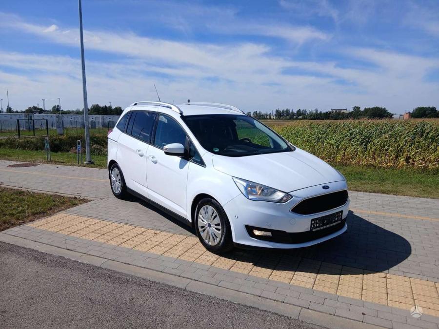 White Ford Grand C-MAX 2015 in Marijampole, with an engine capacity of 1.00 L and mileage of 129 thousand km for 5450 €, photo 13 on AUTOMOTO.COM.LV