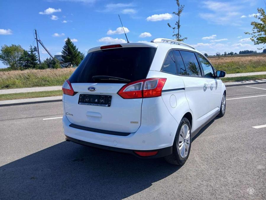White Ford Grand C-MAX 2015 in Marijampole, with an engine capacity of 1.00 L and mileage of 129 thousand km for 5450 €, photo 17 on AUTOMOTO.COM.LV