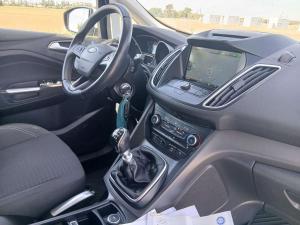 White Ford Grand C-MAX 2015 in Marijampole, with an engine capacity of 1.00 L and mileage of 129 thousand km for 5450 €, photo 28 on AUTOMOTO.COM.LV
