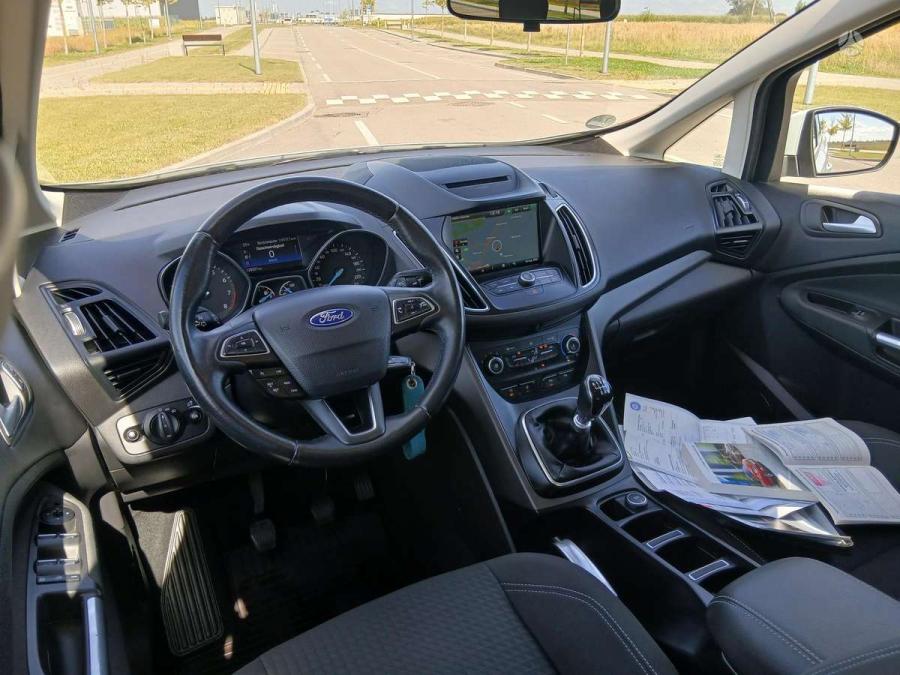 White Ford Grand C-MAX 2015 in Marijampole, with an engine capacity of 1.00 L and mileage of 129 thousand km for 5450 €, photo 30 on AUTOMOTO.COM.LV