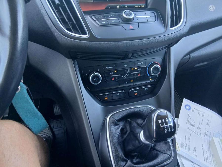 White Ford Grand C-MAX 2015 in Marijampole, with an engine capacity of 1.00 L and mileage of 129 thousand km for 5450 €, photo 32 on AUTOMOTO.COM.LV