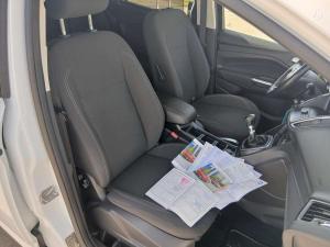 White Ford Grand C-MAX 2015 in Marijampole, with an engine capacity of 1.00 L and mileage of 129 thousand km for 5450 €, photo 39 on AUTOMOTO.COM.LV