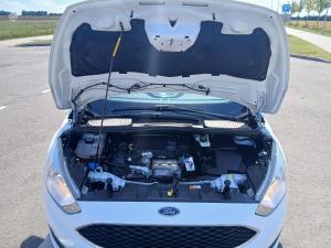 White Ford Grand C-MAX 2015 in Marijampole, with an engine capacity of 1.00 L and mileage of 129 thousand km for 5450 €, photo 43 on AUTOMOTO.COM.LV